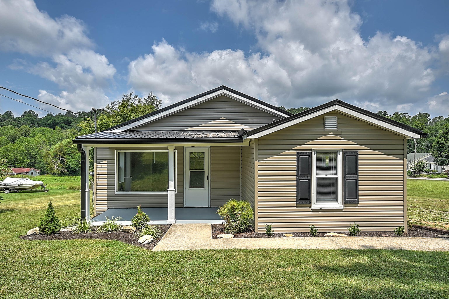 Recently Listed Homes and Property — Apple Realty